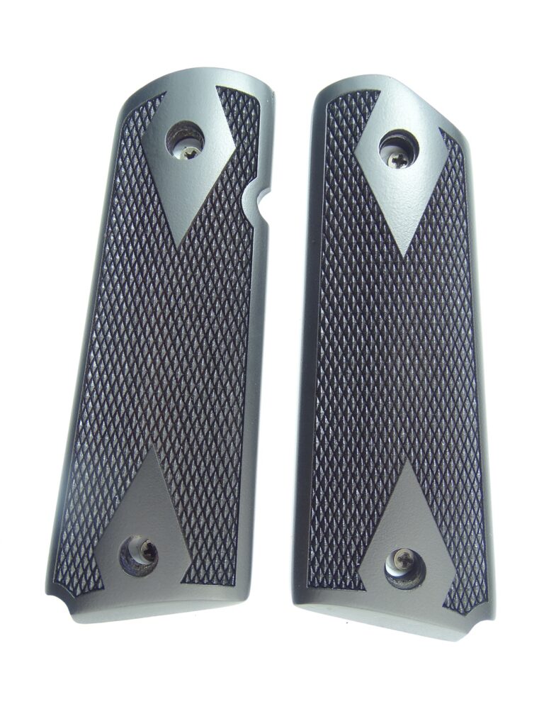1911 Ebony wood grips, checkered – House of Grips